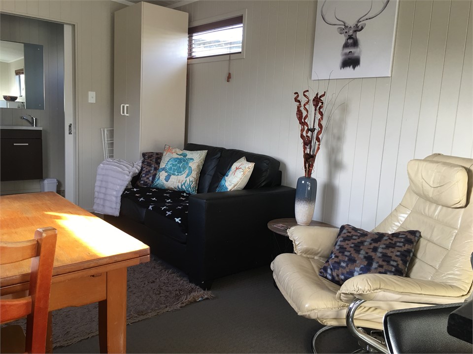 Holiday Bach in Blagdon - New Plymouth Bach for rent | Holiday Houses